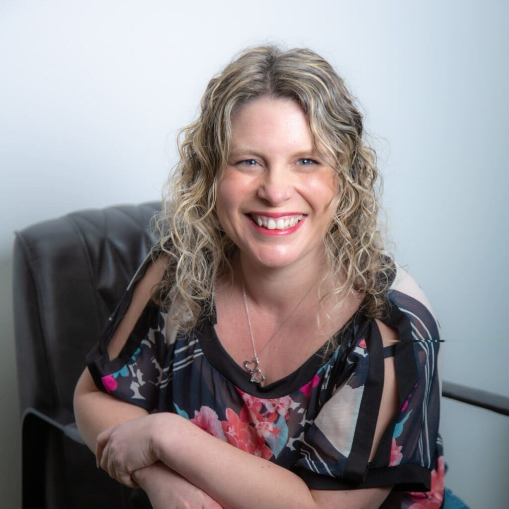 About - Nicole Ratcliffe